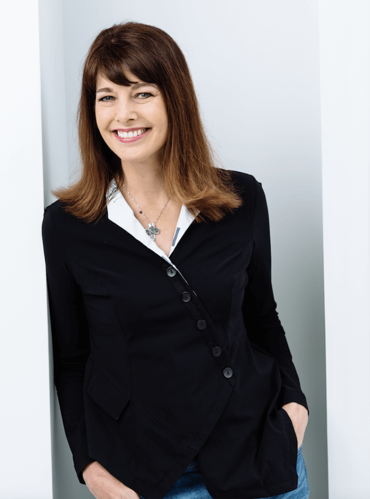 Angie Klink | Author, Historian, Copywriter, Scriptwriter